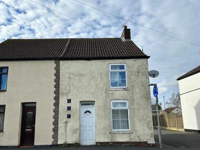 2 Bedroom Semi detached House For Sale In Scunthorpe, South Humberside