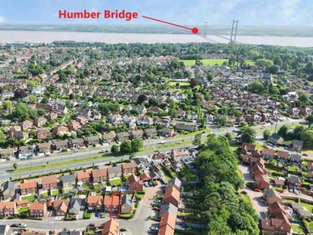 2 bedroom semi detached house for sale in Sanderson Drive, Hessle, HU13