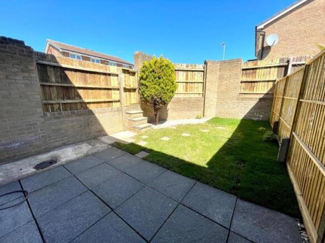 2 bedroom semi detached house for sale in Sandover, East Hunsbury, Northampton NN4