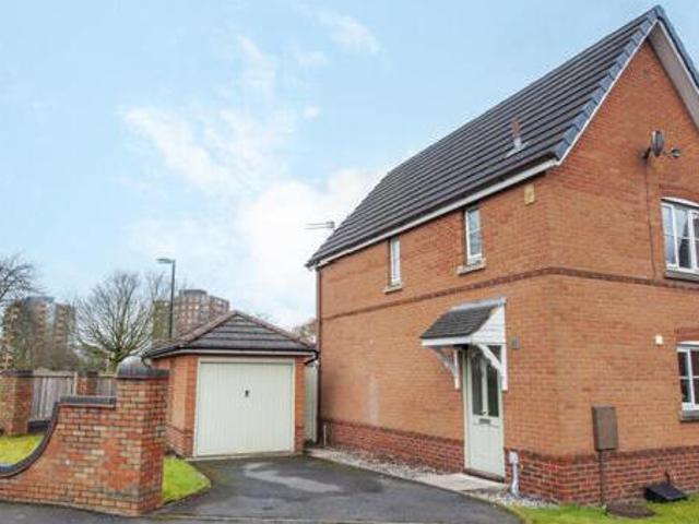 2 Bedroom Semi detached House For Sale In Salford, Manchester