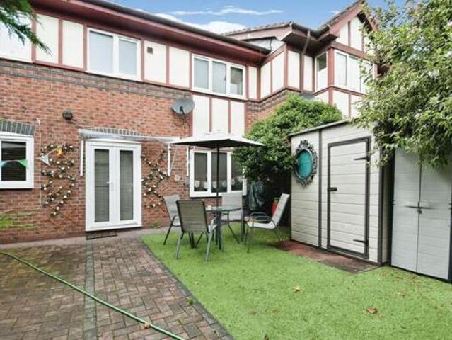 2 Bedroom Semi detached House For Sale In Salford, Lancashire