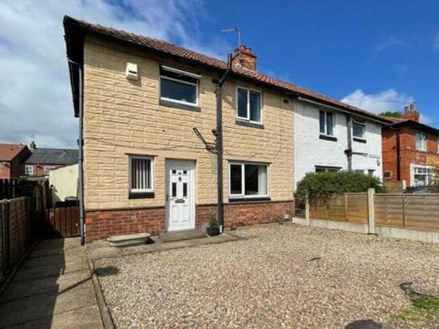 2 Bedroom Semi detached House For Sale In Selby, North Yorkshire