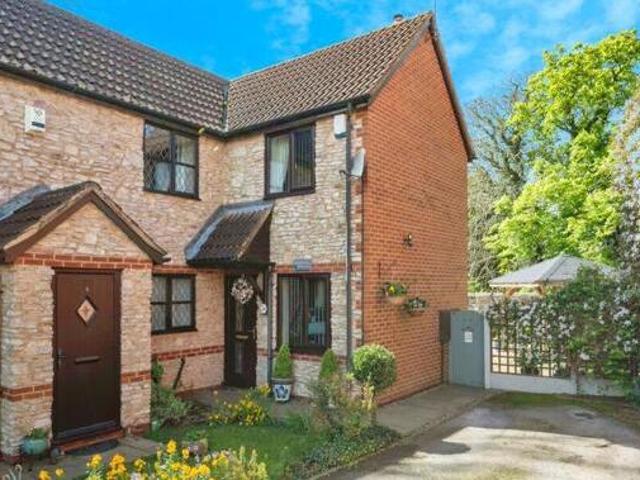 2 Bedroom Semi detached House For Sale In Skellow