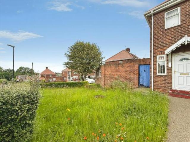 2 bedroom semi detached house for sale in Shaftesbury Avenue, Sunderland, SR2