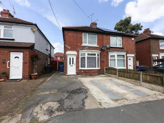2 bedroom semi detached house for sale in Shakespeare Avenue, Doncaster, DN5