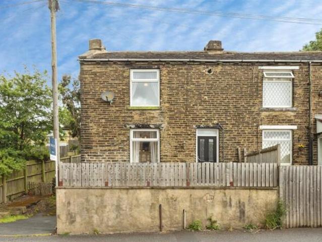 2 bedroom semi detached house for sale in Shetcliffe Lane, Bradford, BD4
