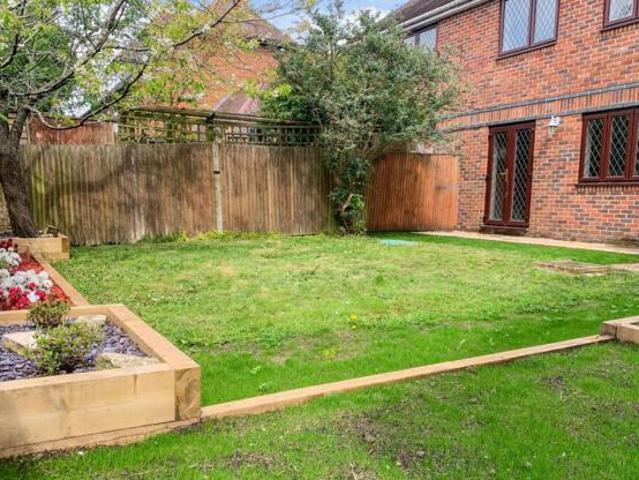 2 Bedroom Semi detached House For Sale In Southampton