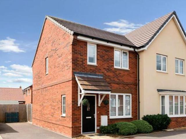 2 Bedroom Semi detached House For Sale In Southampton, Hampshire