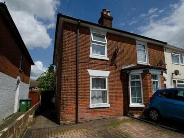 2 Bedroom Semi detached House For Sale In Southampton, Hampshire