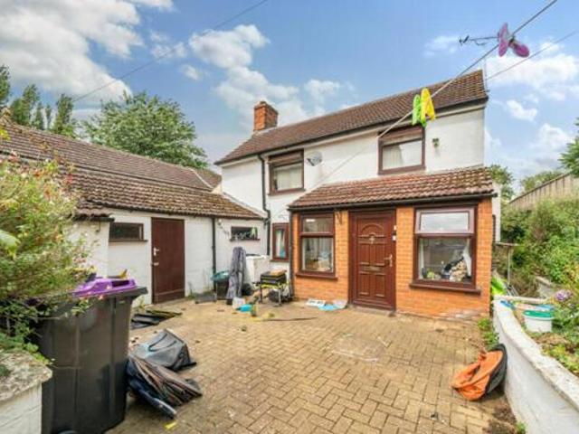 2 Bedroom Semi detached House For Sale In Sleaford, Lincolnshire