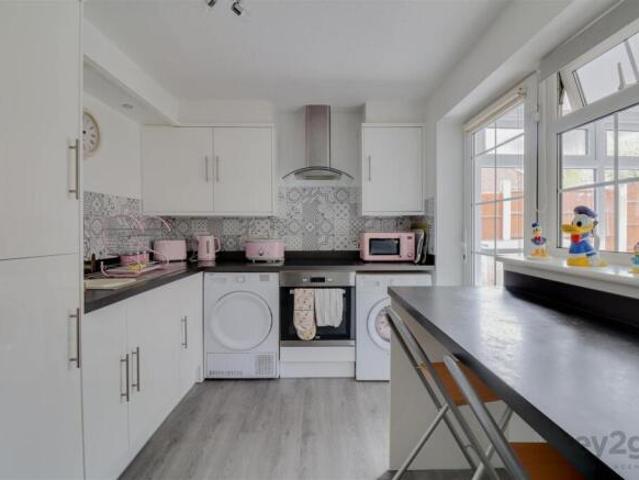 2 bedroom semi detached house for sale in Springfield Close, Eckington, Sheffield, S21