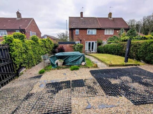 2 bedroom semi detached house for sale in Swarcliffe Avenue, Leeds, LS14