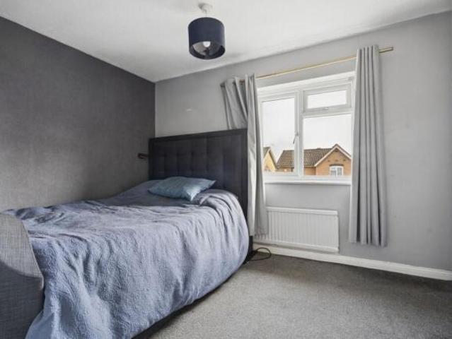 2 bedroom semi detached house for sale in St Annes Close, South Oxhey, Watford, WD19