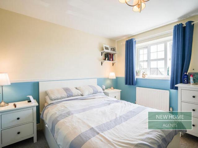 2 bedroom semi detached house for sale in St James Mews, Armley, Leeds, LS12 3UT, LS12