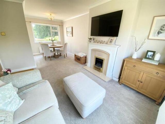2 bedroom semi detached house for sale in St. Pauls Road, Huddersfield, HD5