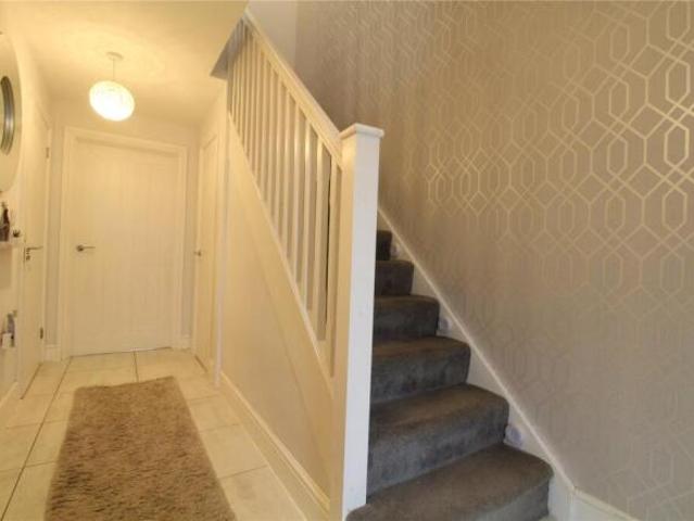 2 bedroom semi detached house for sale in Stableford View, Basingstoke, Hampshire, RG22