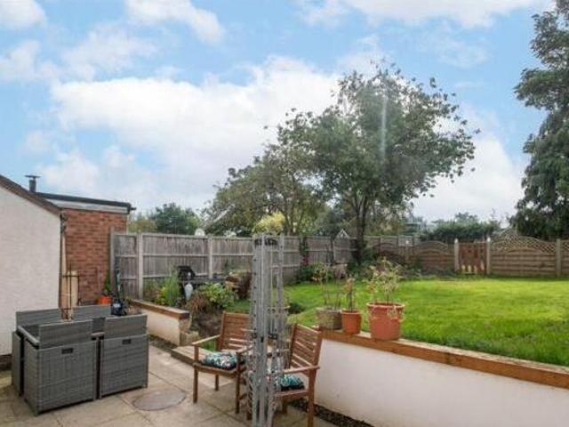 2 Bedroom Semi detached House For Sale In Studley, Warwickshire