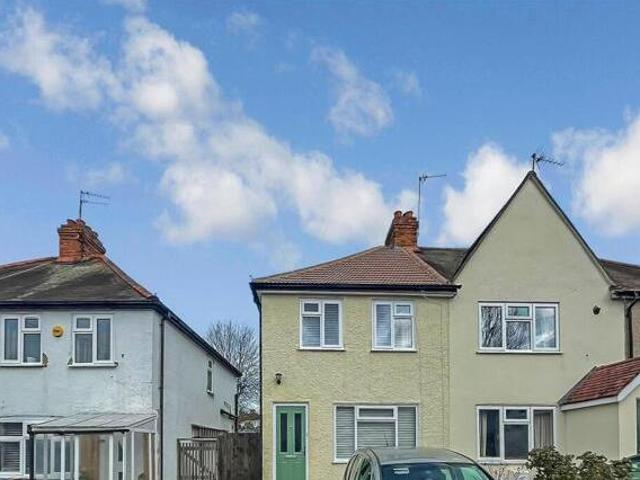 2 Bedroom Semi detached House For Sale In Sutton