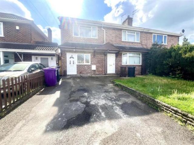 2 bedroom semi detached house for rent in 12a Braden Road, Penn, WV4