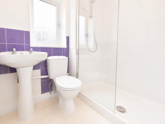 2 bedroom semi detached house for rent in Tavistock Close, Northampton NN3 5DQ, NN3