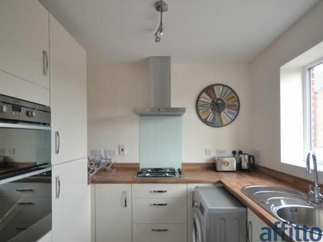 2 Bedroom Semi detached House For Rent In The Beeches