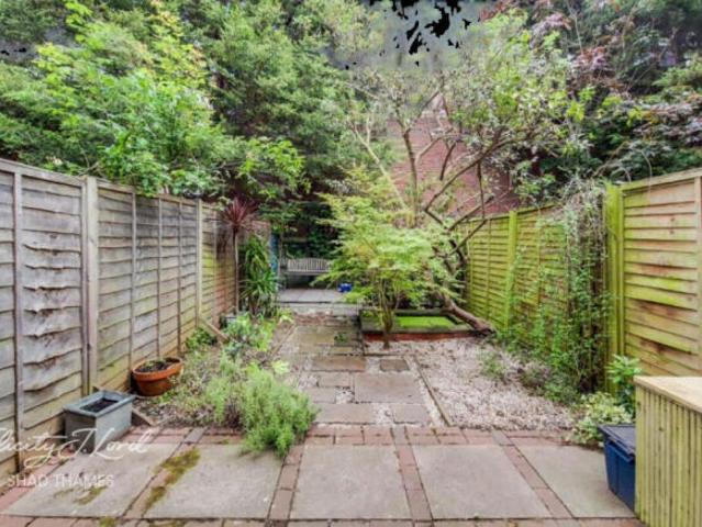 2 bedroom semi detached house for rent in Webster Road, LONDON, SE16