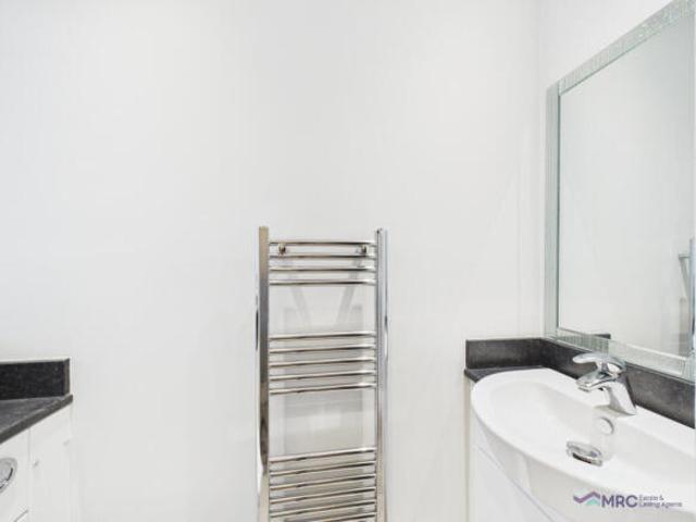 2 bedroom semi detached house for rent in Welwick House Mews, Pearson Park, HU5