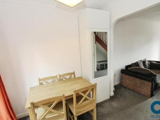 2 bedroom semi detached house for rent in Westons Brake Emersons Green, BS16