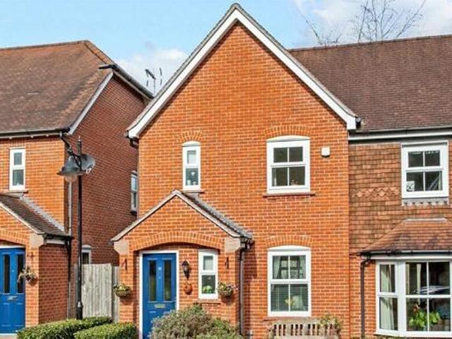 2 Bedroom Semi detached House For Rent In Winchester, Hampshire