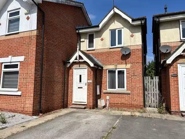 2 bedroom semi detached house for rent in Wingfield Rd, Hull.