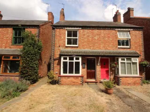 2 bedroom semi detached house for rent in Willow Grove, Long I.