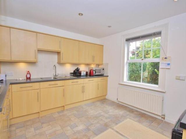 2 bedroom semi detached house for rent in Worplesdon Road, Guildford, Surrey, GU2