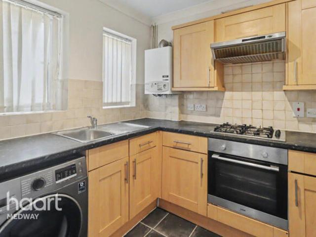 2 bedroom semi detached house for rent in Wyles Street, GILLINGHAM, ME7
