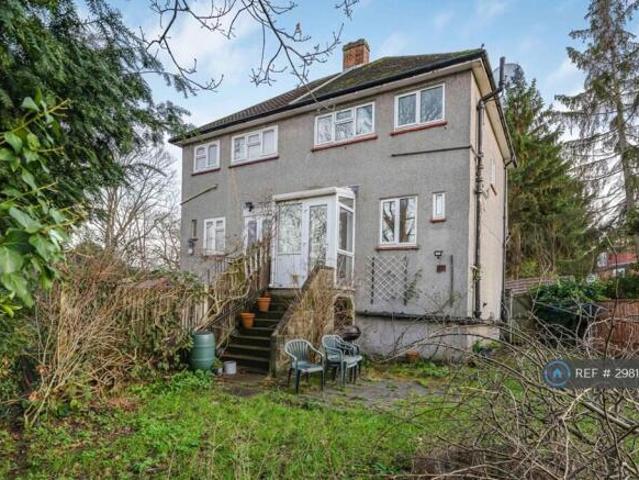 2 bedroom semi detached house for rent in Yewdale Close, Bromley, BR1