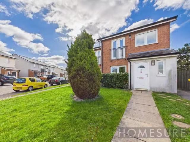 2 bedroom semi detached house for rent in Angelica Drive, Norr.