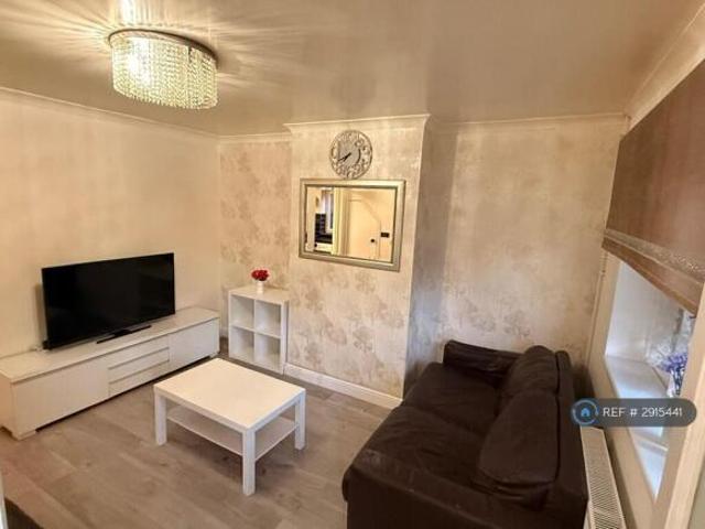 2 bedroom semi detached house for rent in Ashmore Road, Reading, RG2