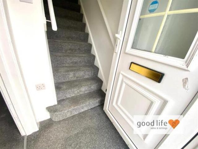 2 bedroom semi detached house for rent in Avonmouth Square, Farringdon, Sunderland, SR3