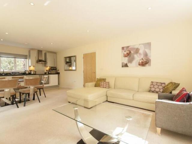 2 bedroom semi detached house for rent in Banbury Road, Oxford, OX2