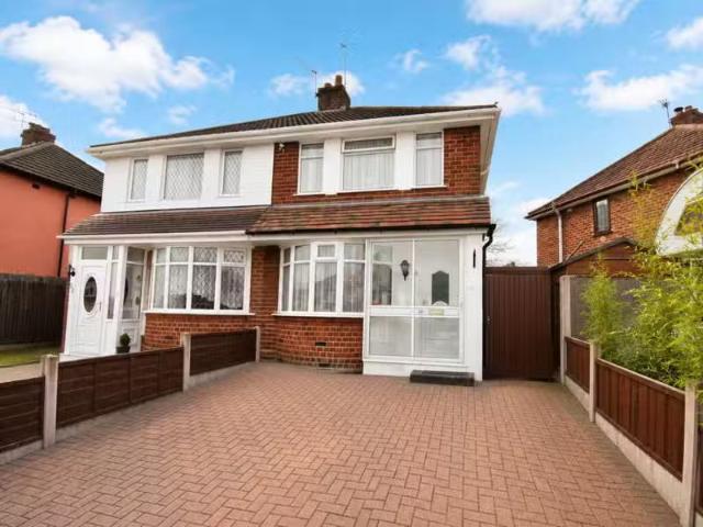 2 bedroom semi detached house for rent in Birch Crescent, Tivi.