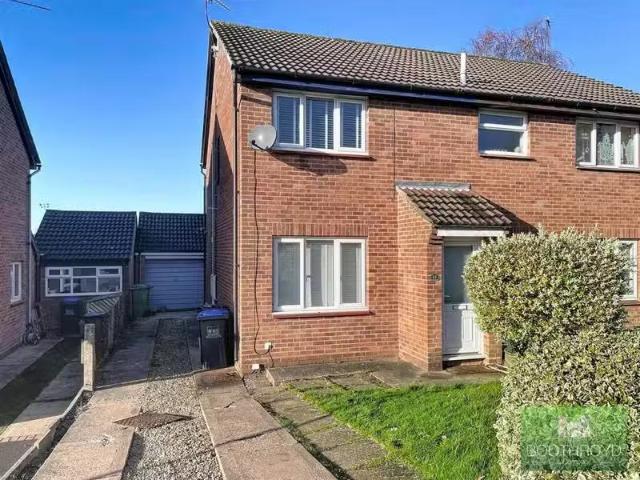 2 bedroom semi detached house for rent in Bodnant Way, Kenilwo.