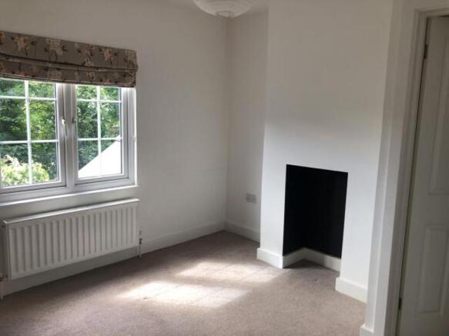 2 bedroom semi detached house for rent in Brewery Lane, Twickenham, TW1