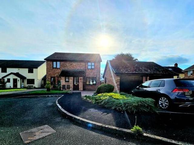 2 Bedroom Semi detached House For Rent In Brecon