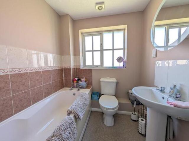 2 bedroom semi detached house for rent in Bunyan Close, NORWICH, NR7