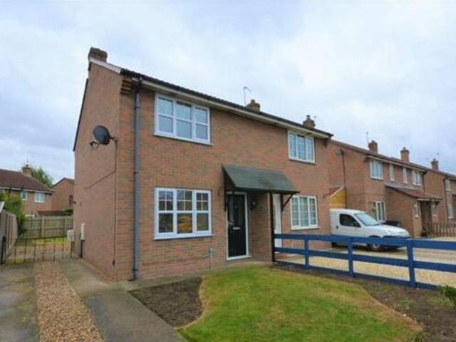 2 Bedroom Semi detached House For Rent In Camblesforth
