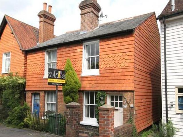 2 Bedroom Semi detached House For Rent In Capel, Surrey