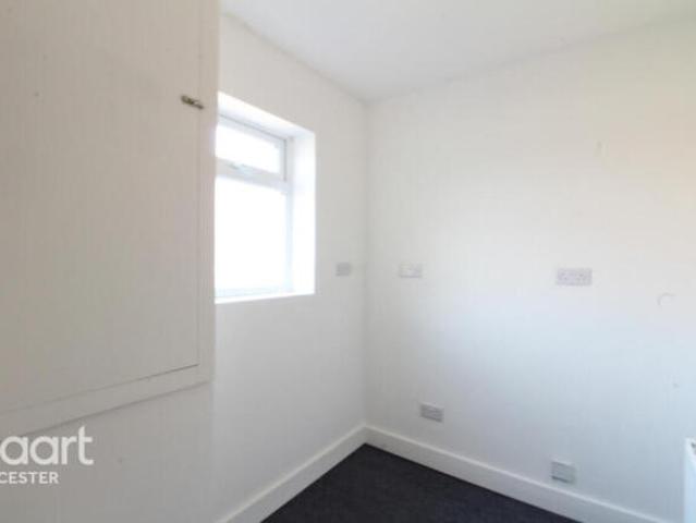 2 bedroom semi detached house for rent in Caversham Road, LEICESTER, LE2