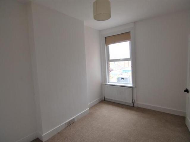 2 bedroom semi detached house for rent in Chichester Road, TN9