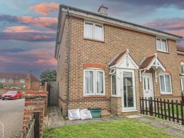 2 Bedroom Semi detached House For Rent In Colchester, Essex