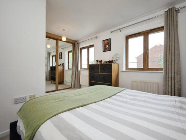 2 bedroom semi detached house for rent in Coles Avenue, Leadenhall, Milton Keynes, MK6