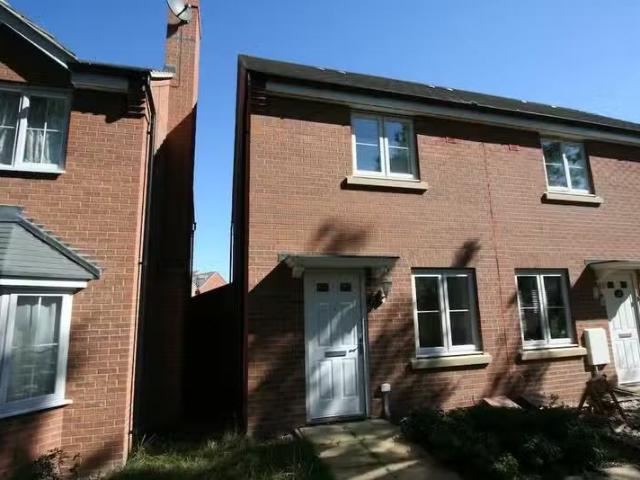 2 bedroom semi detached house for rent in Cottier Drive, Littl.